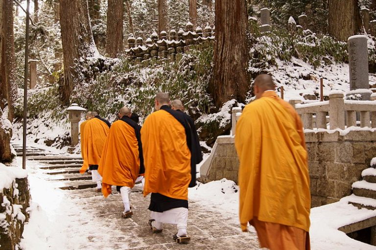 Mount Koya Travel Guide: How to Get to and Waht to Do | JRailPass