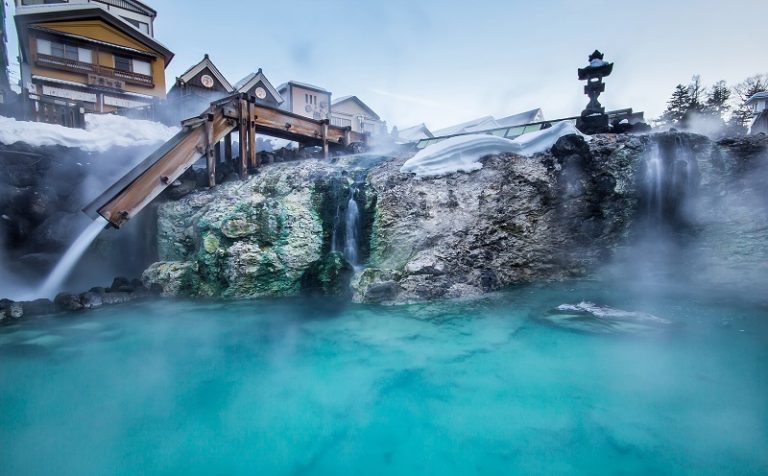 Les 10 meilleurs onsen et villes thermales au Japon - JRailPass