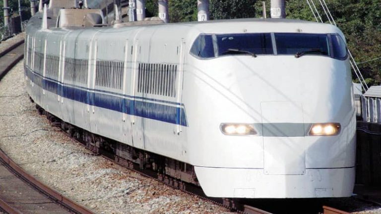 Shinkansen series guide: Shinkansen train models | JRailPass