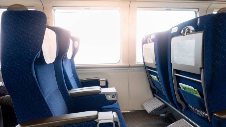 Green JR Pass vs ordinary JR Pass: What is the difference? | JRailPass